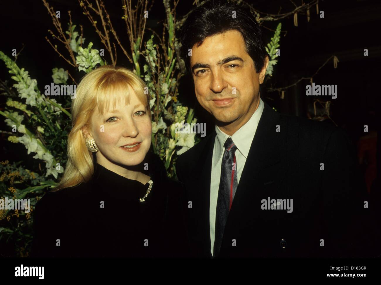 Joe mantegna wife arlene vrhel -Fotos und -Bildmaterial in hoher Auflösung – Alamy