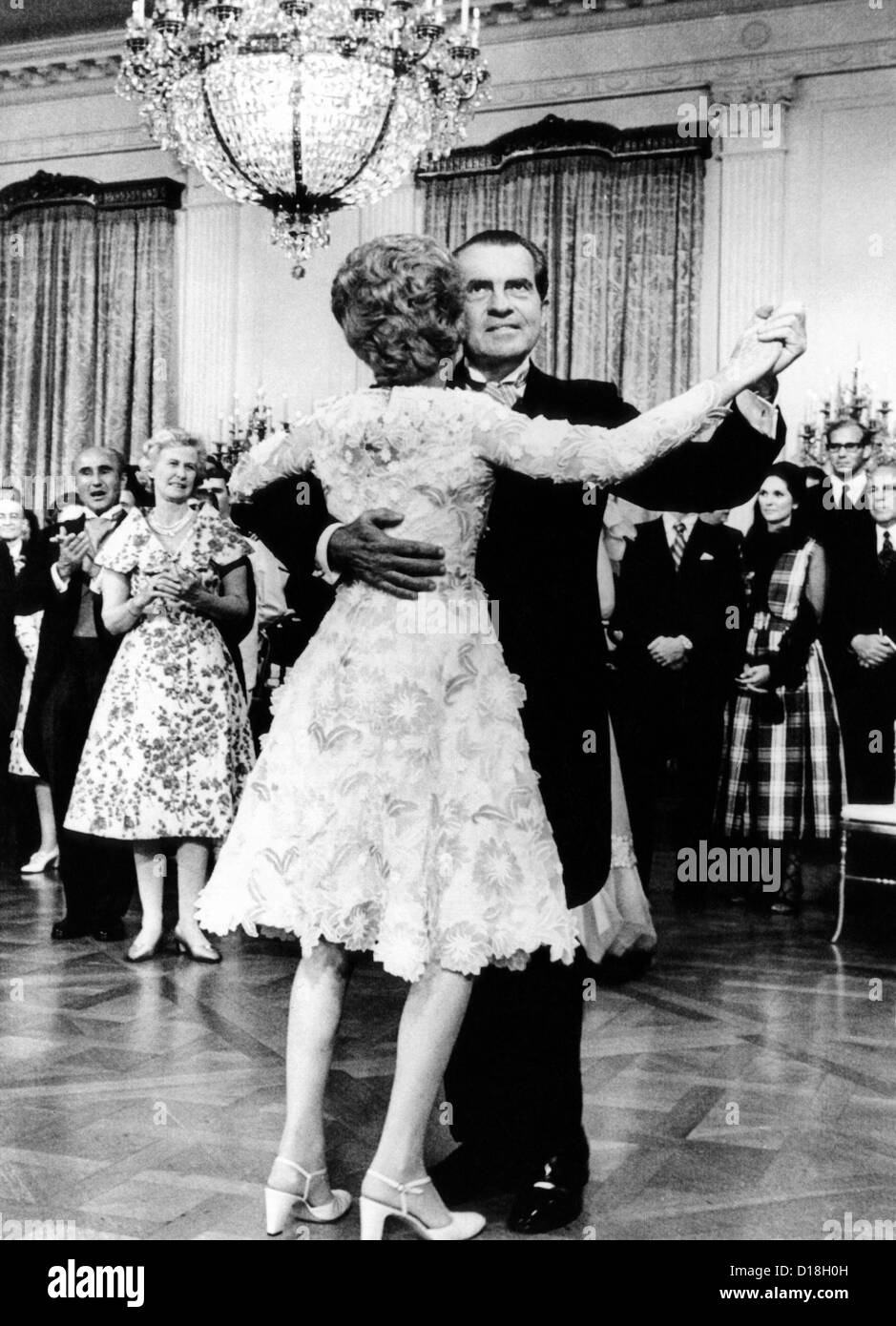 Präsident Richard Nixon mit der First Lady auf Tricia Hochzeit tanzt ...