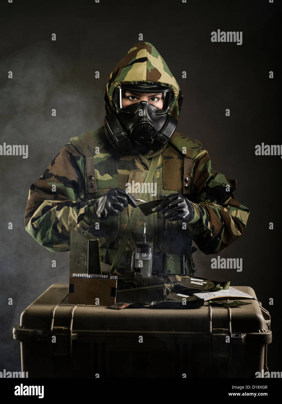 Chemische waffen -Fotos und -Bildmaterial in hoher Auflösung – Alamy