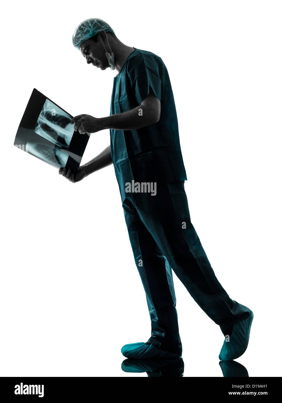 ein Mann Arzt Chirurg Radiologe medizinische Untersuchung Lunge Torso ...