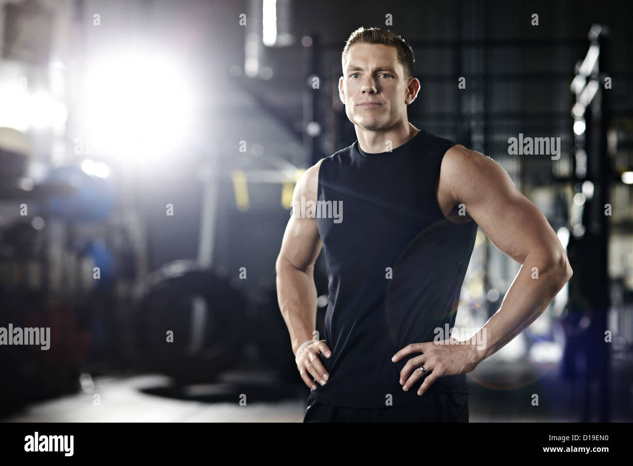 Porträt von einem Trainer im Fitness-Studio Stockfotografie - Alamy