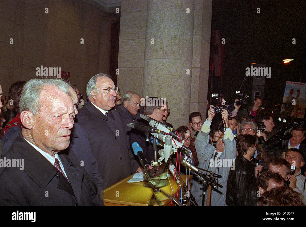 Der ehemalige Bundeskanzler Willy Brandt und der aktuelle Bundeskanzler ... Der ehemalige Bundeskanzler Willy Brandt und der aktuelle Bundeskanzler ...