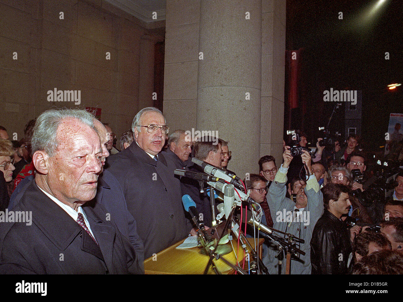 Der ehemalige Bundeskanzler Willy Brandt und der aktuelle Bundeskanzler ... Der ehemalige Bundeskanzler Willy Brandt und der aktuelle Bundeskanzler ...