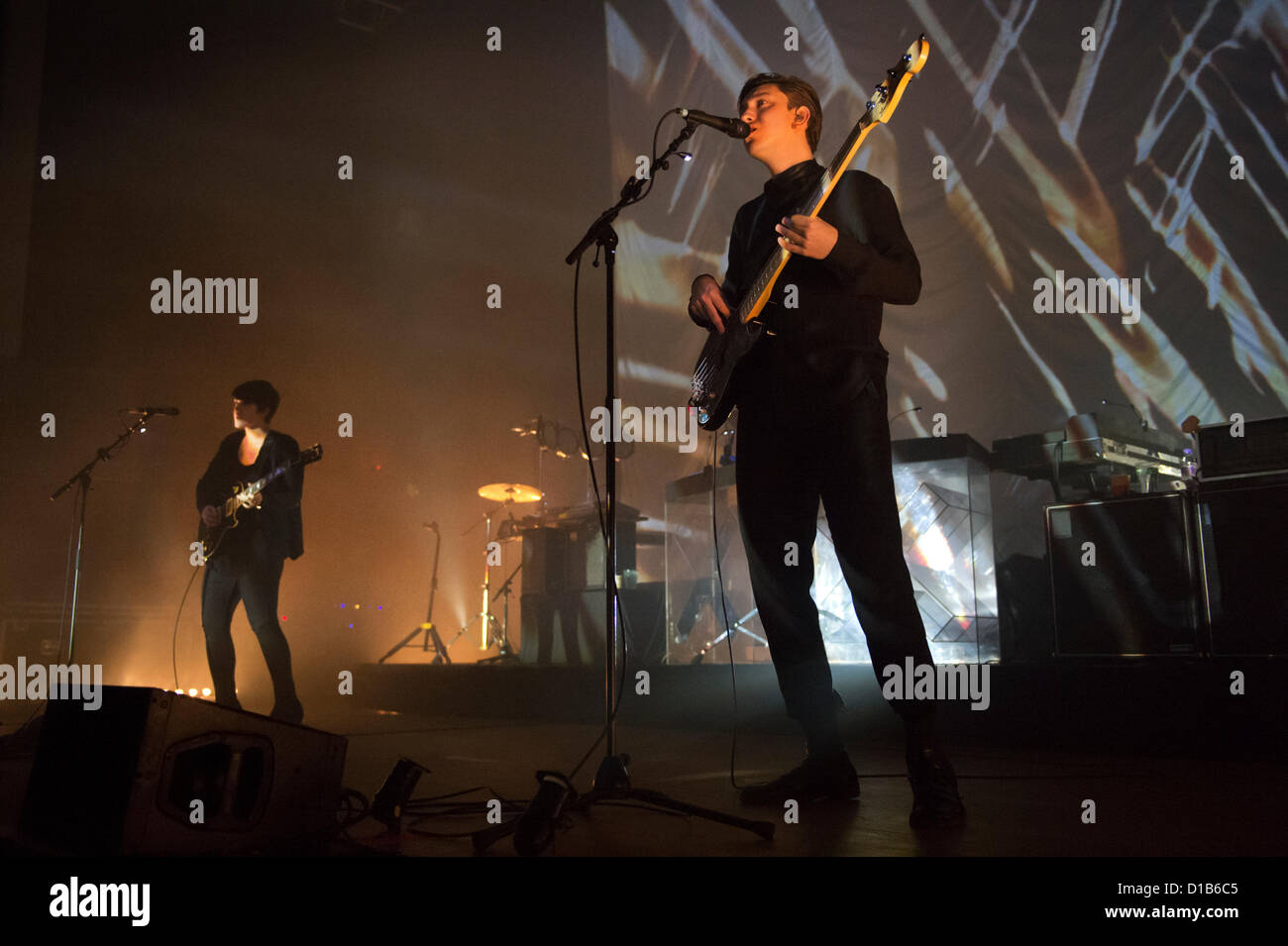 Romy the xx -Fotos und -Bildmaterial in hoher Auflösung – Alamy