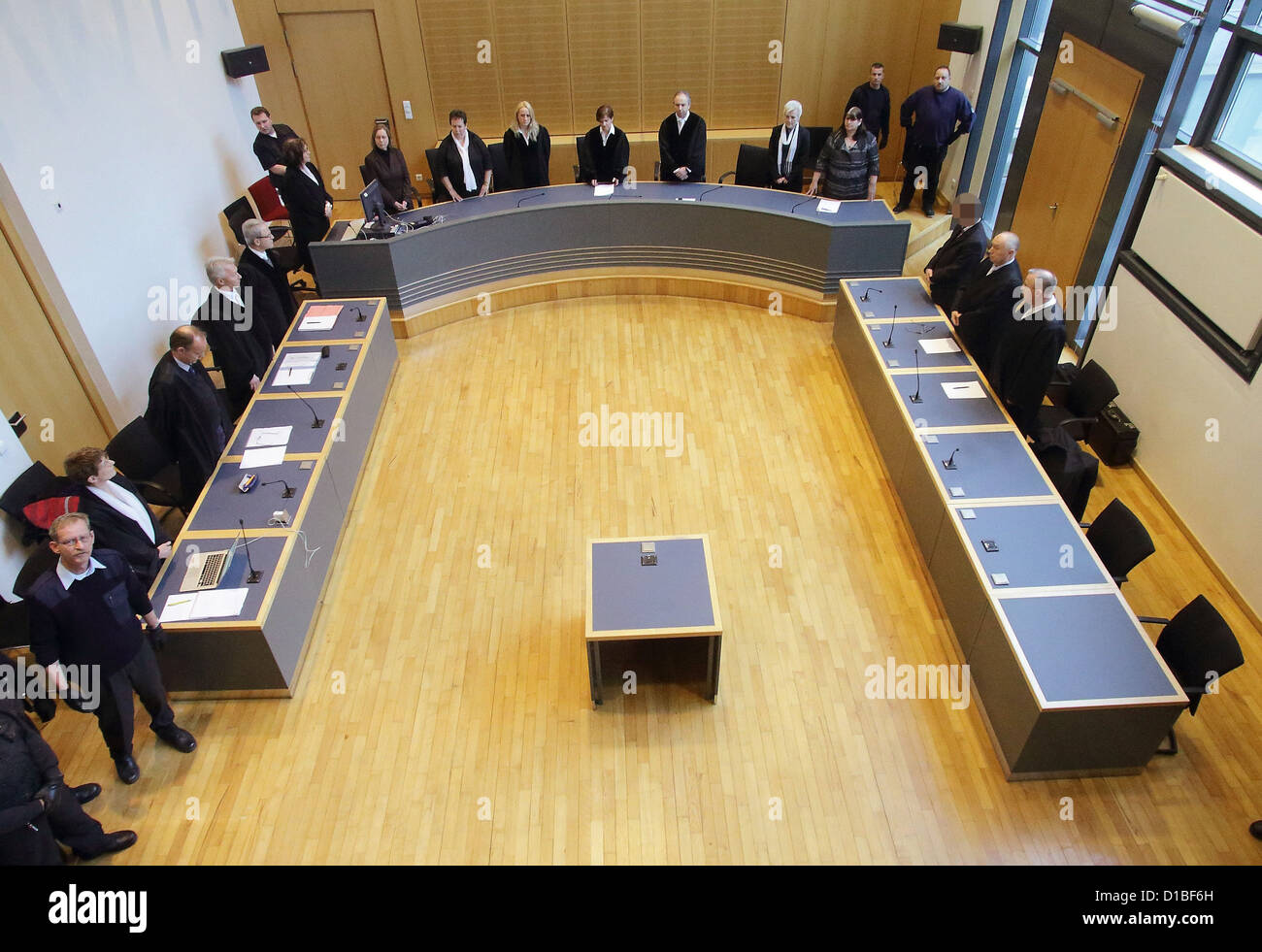 Judge courtroom germany -Fotos und -Bildmaterial in hoher Auflösung – Alamy