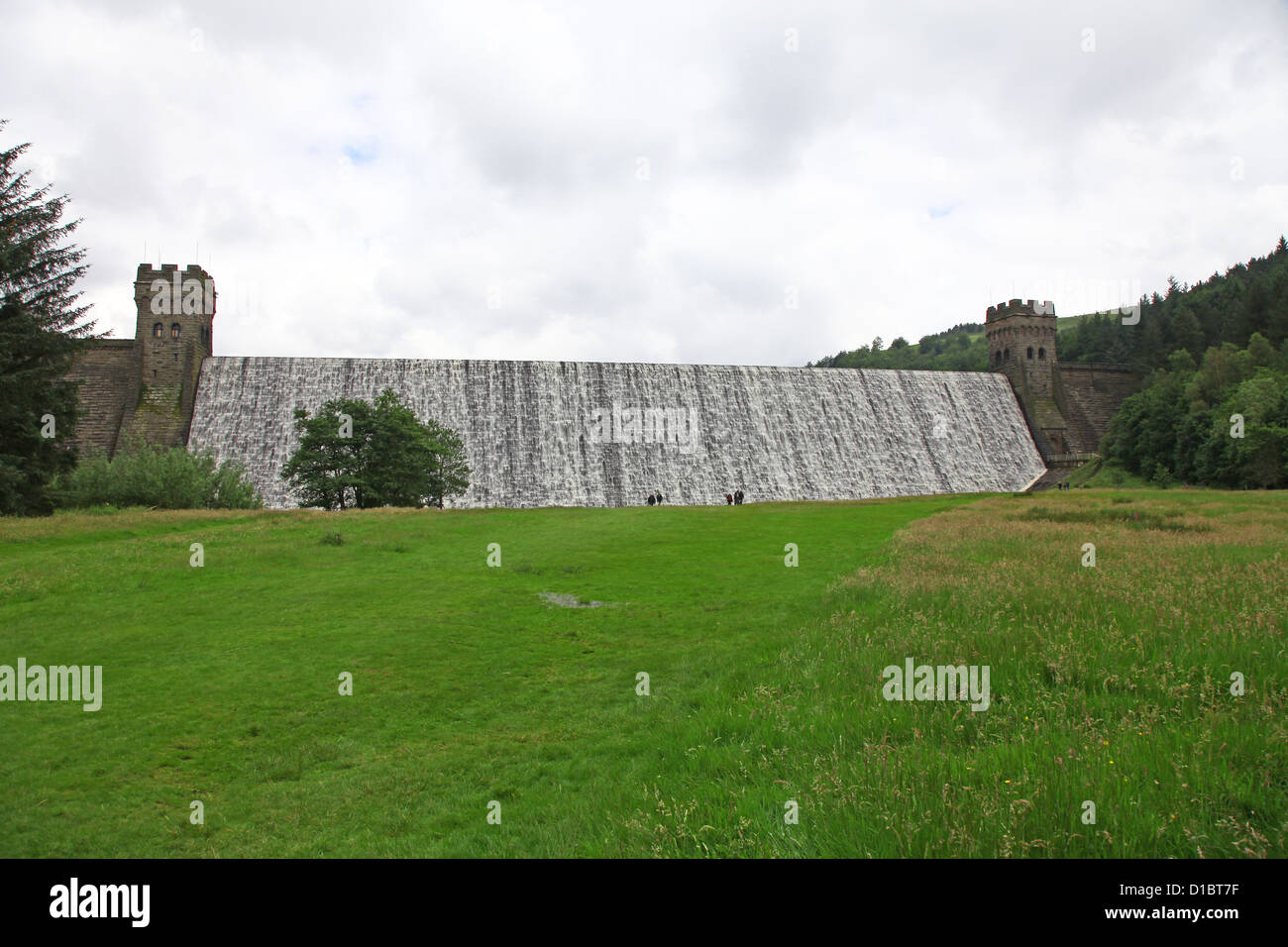 Derwent damm und stausee -Fotos und -Bildmaterial in hoher Auflösung ...