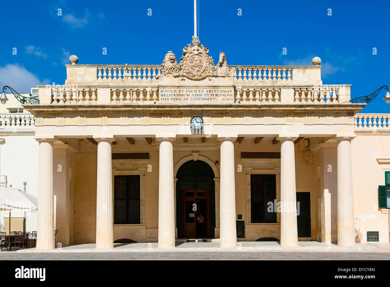 Misrah san george oder palastplatz -Fotos und -Bildmaterial in hoher ...