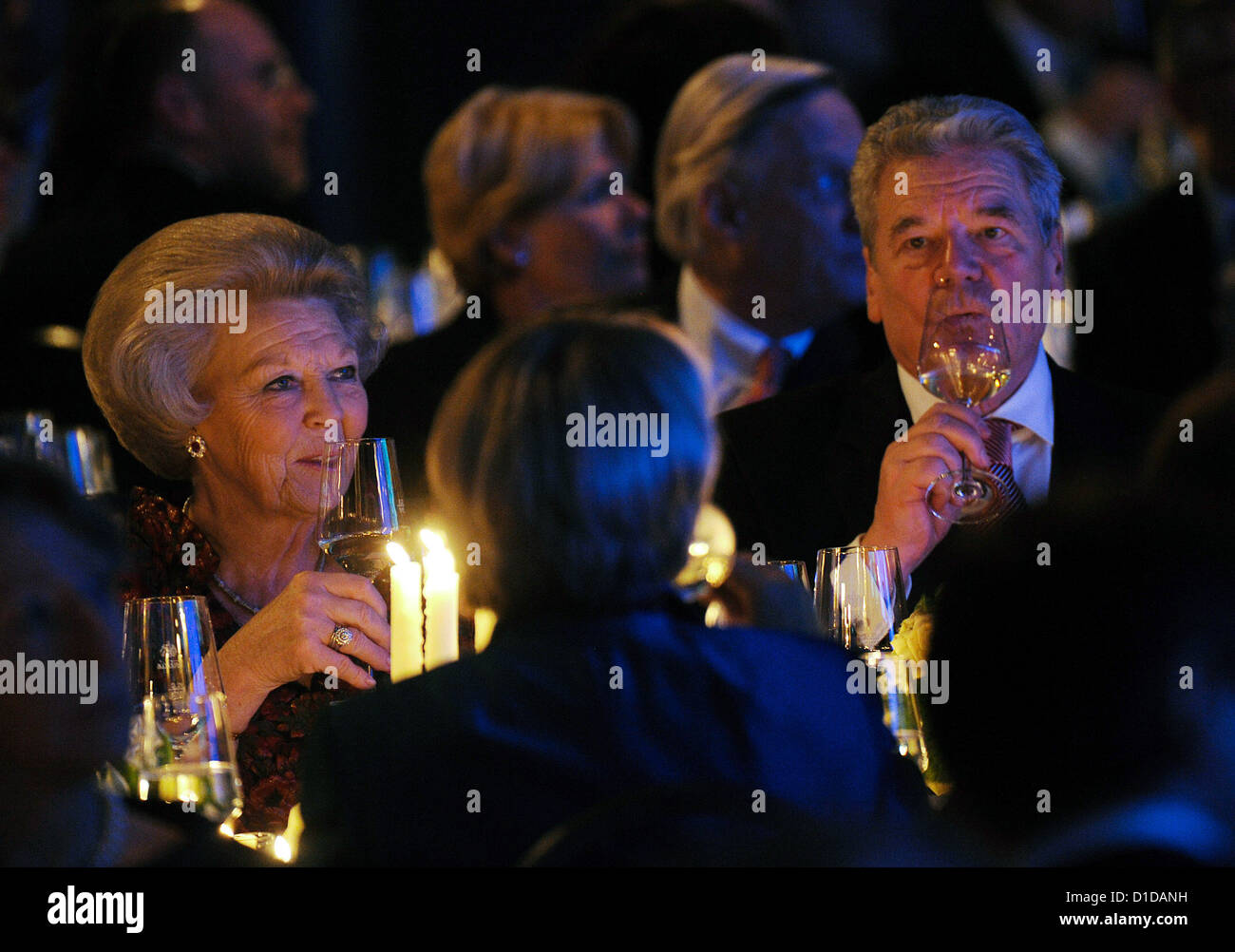 Queen beatrix of the netherlands -Fotos und -Bildmaterial in hoher ...