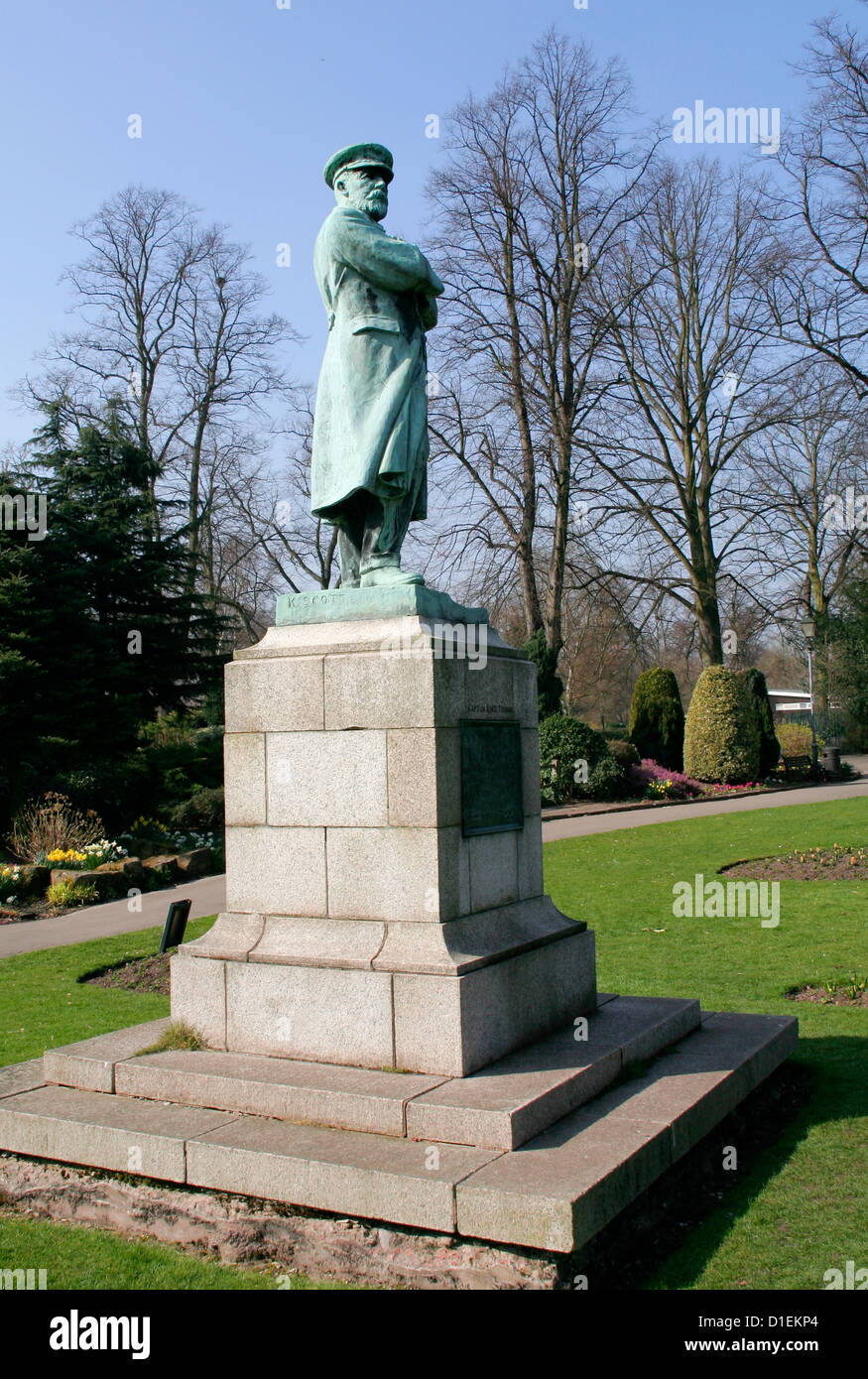 Kapitän Edward Smith Titanic Statue Lichfield Staffordshire England UK ...