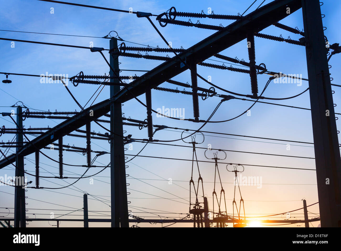 Trafo-Station bei Sonnenaufgang, Salzburg, Österreich Stockfotografie ...
