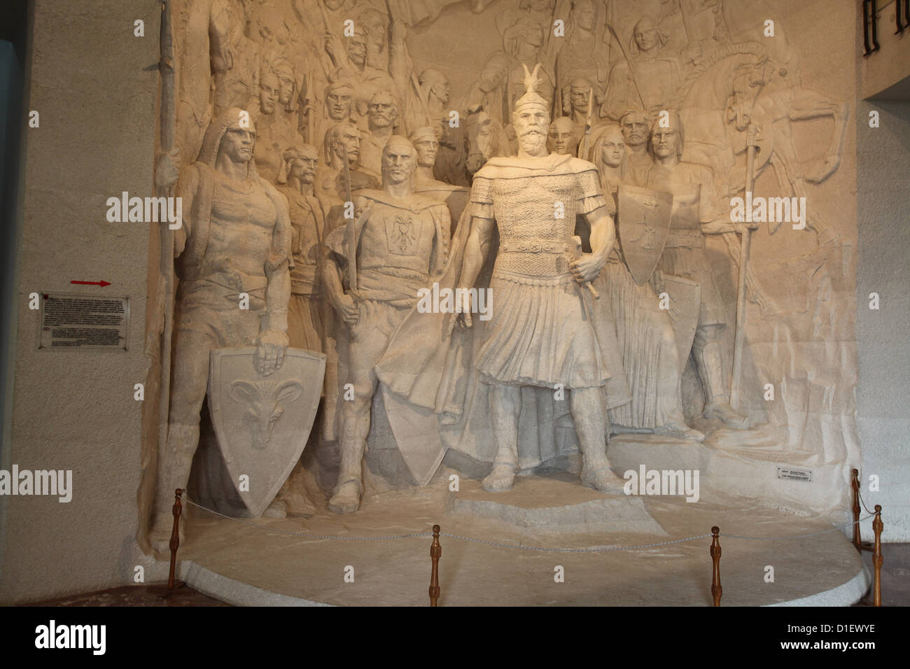 Darstellung der Liga Lesche am Eingang des Skanderbeg Museum Schloss ...