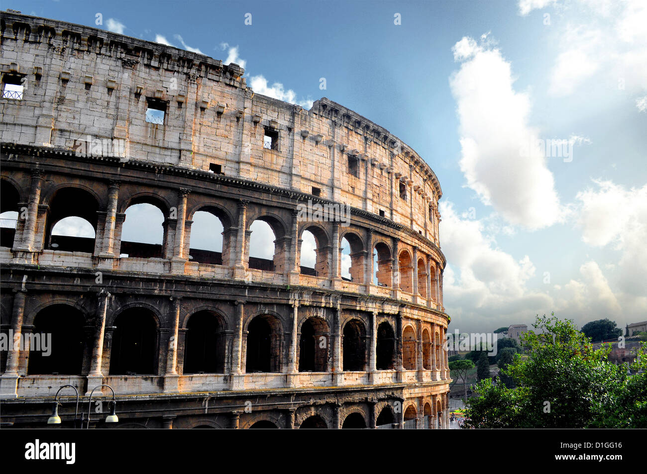Estadio kolosseum -Fotos und -Bildmaterial in hoher Auflösung – Alamy