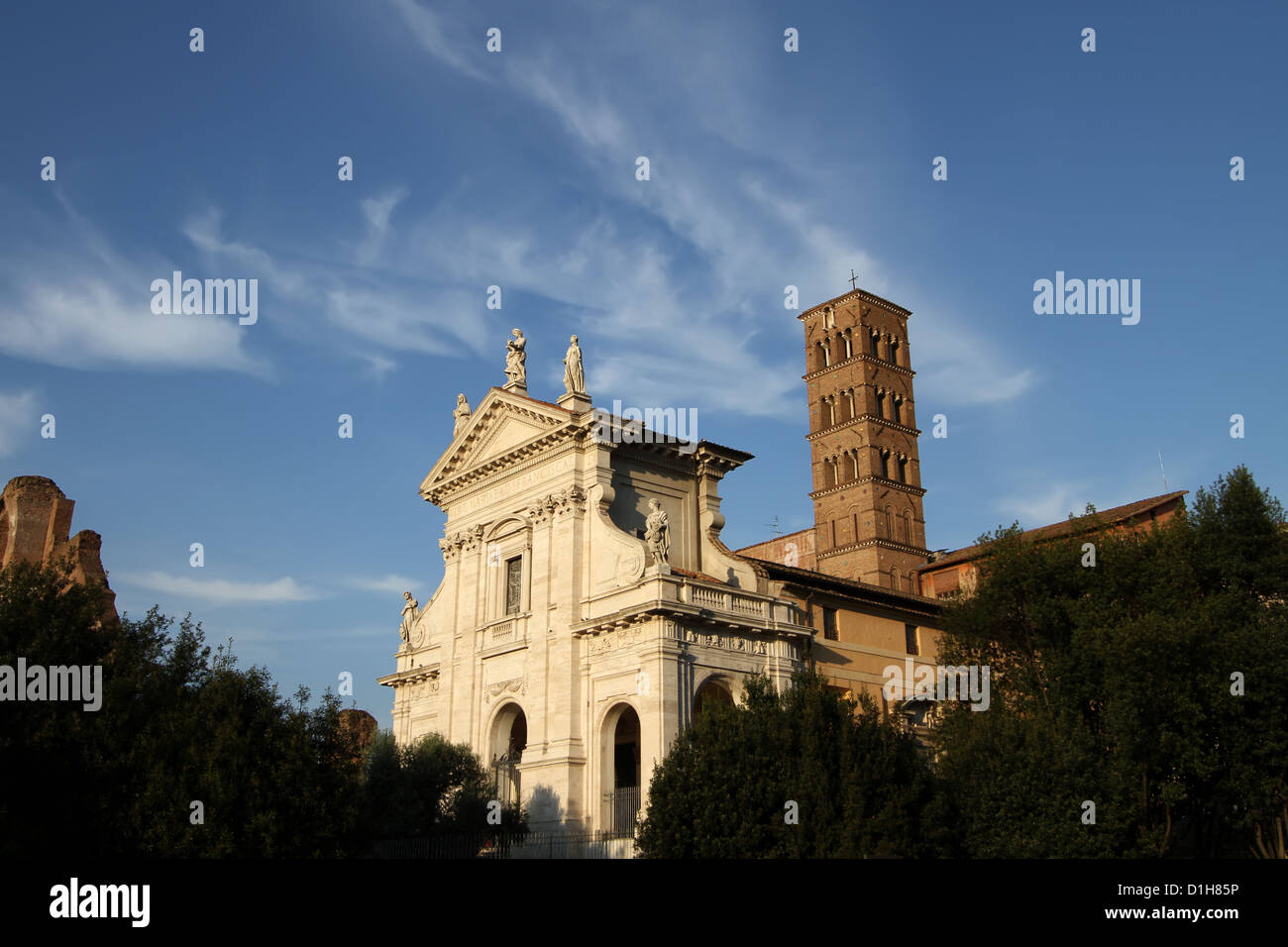 Basilica die francesca romana -Fotos und -Bildmaterial in hoher Auflösung – Alamy