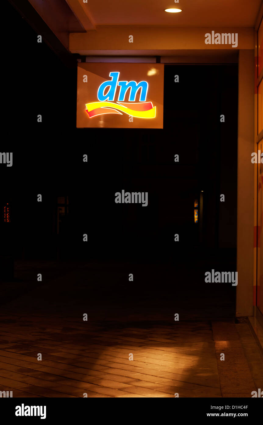 Dm Shop Logo Stockfotos und -bilder Kaufen - Alamy