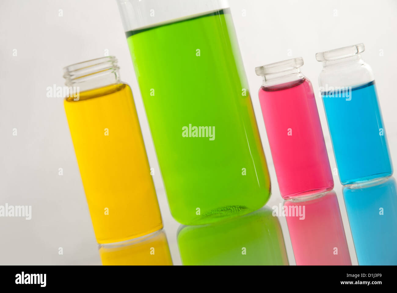 Chemie glas -Fotos und -Bildmaterial in hoher Auflösung – Alamy