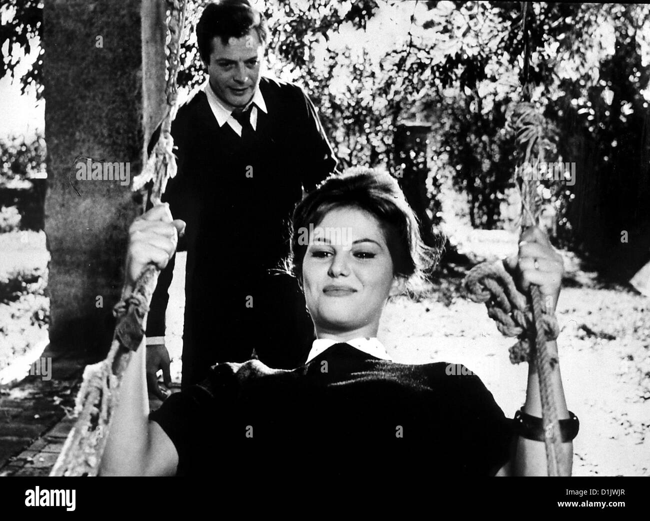Bel Antonio Bell'antonio Claudia Cardinale, Marcello Mastroianni Die ...