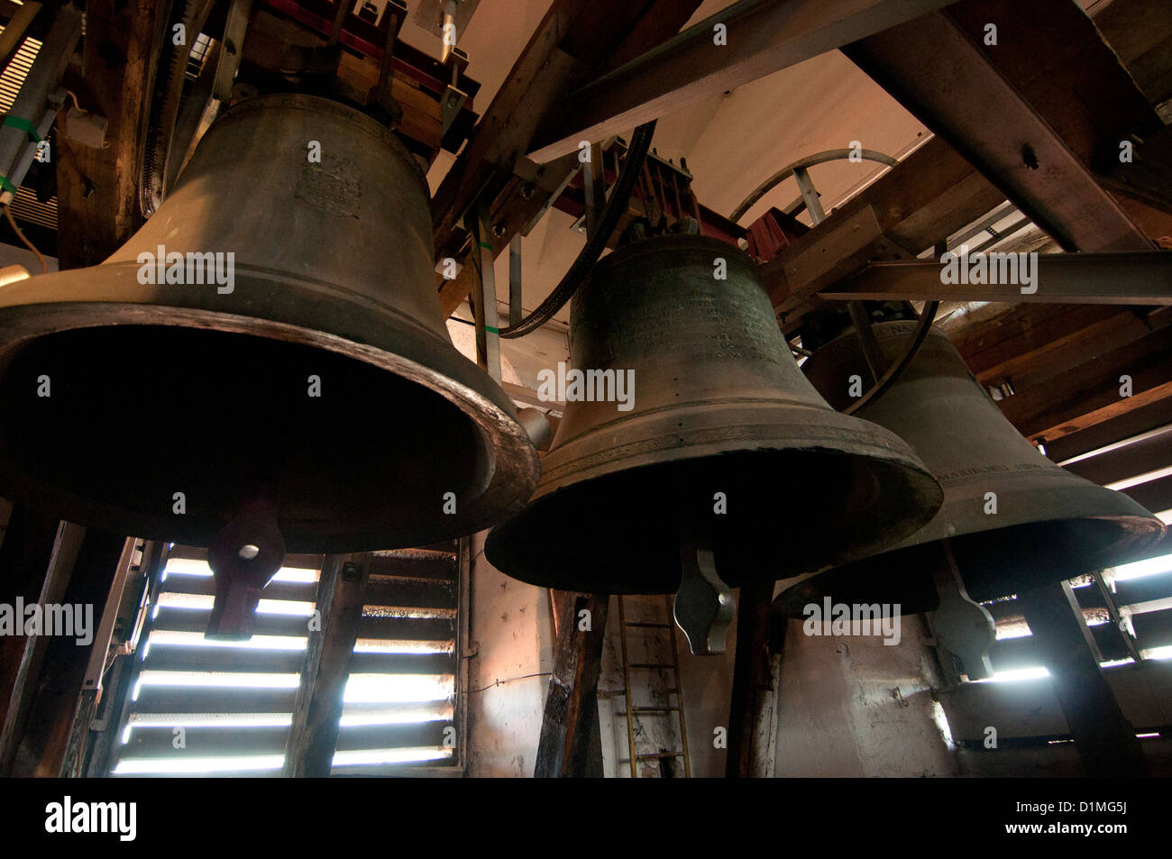 Laute glocke -Fotos und -Bildmaterial in hoher Auflösung – Alamy