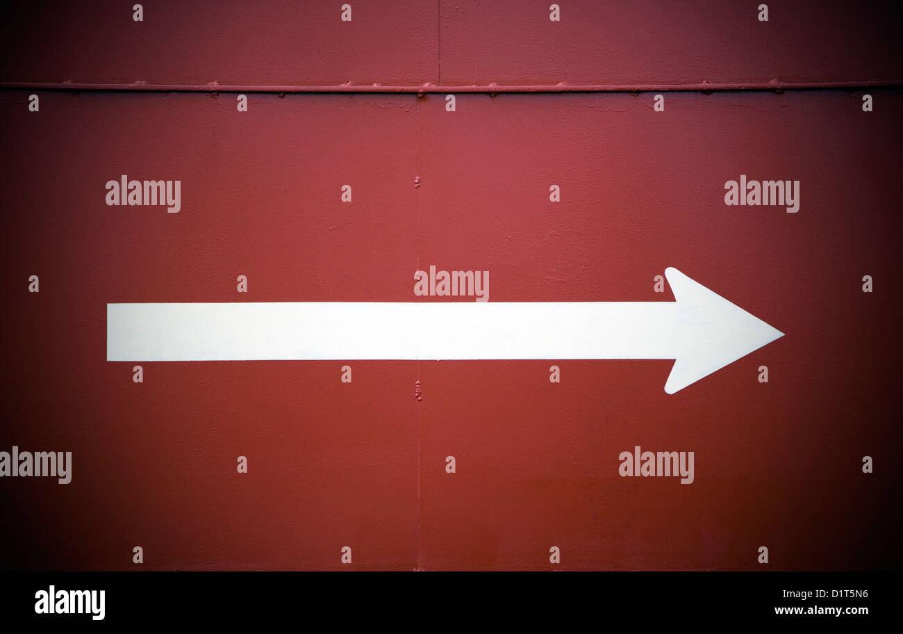 Richtungspfeil schild -Fotos und -Bildmaterial in hoher Auflösung – Alamy
