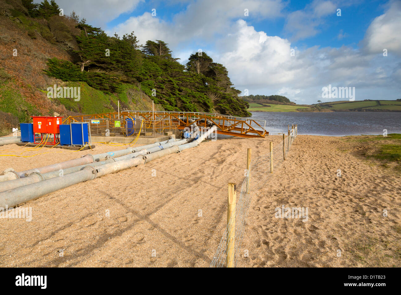 Loe pool overflow at loe bar -Fotos und -Bildmaterial in hoher ...
