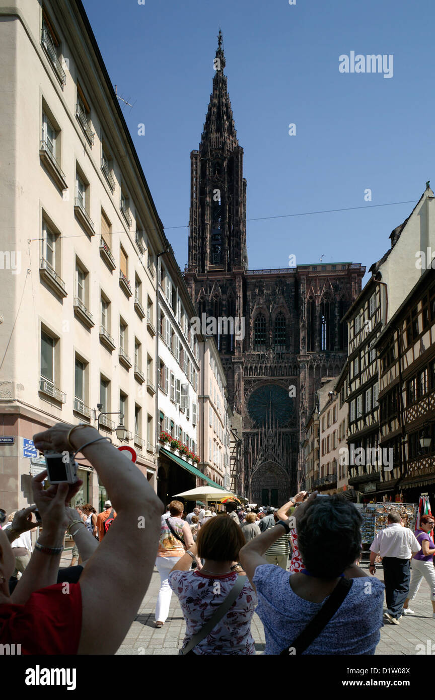 Strassburger muenster strasbourg -Fotos und -Bildmaterial in hoher ...