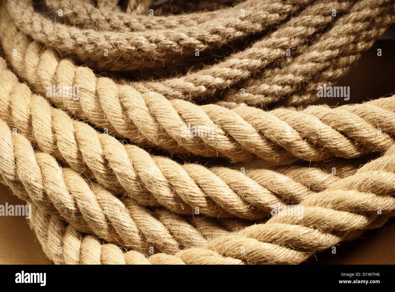 Braun Leinen Boot Seile aus Naturfaser Stockfotografie - Alamy