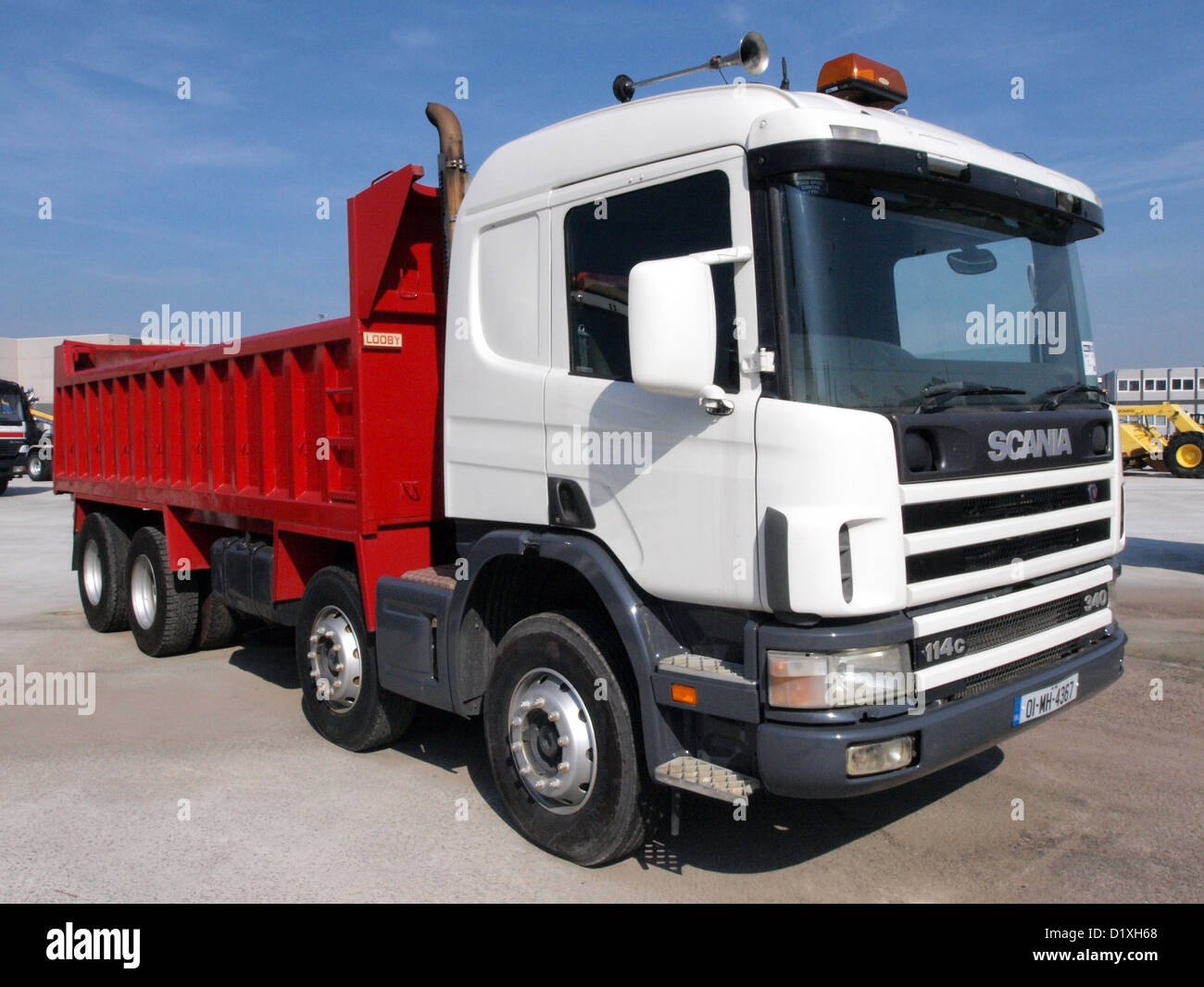 Scania 340 -Fotos und -Bildmaterial in hoher Auflösung – Alamy