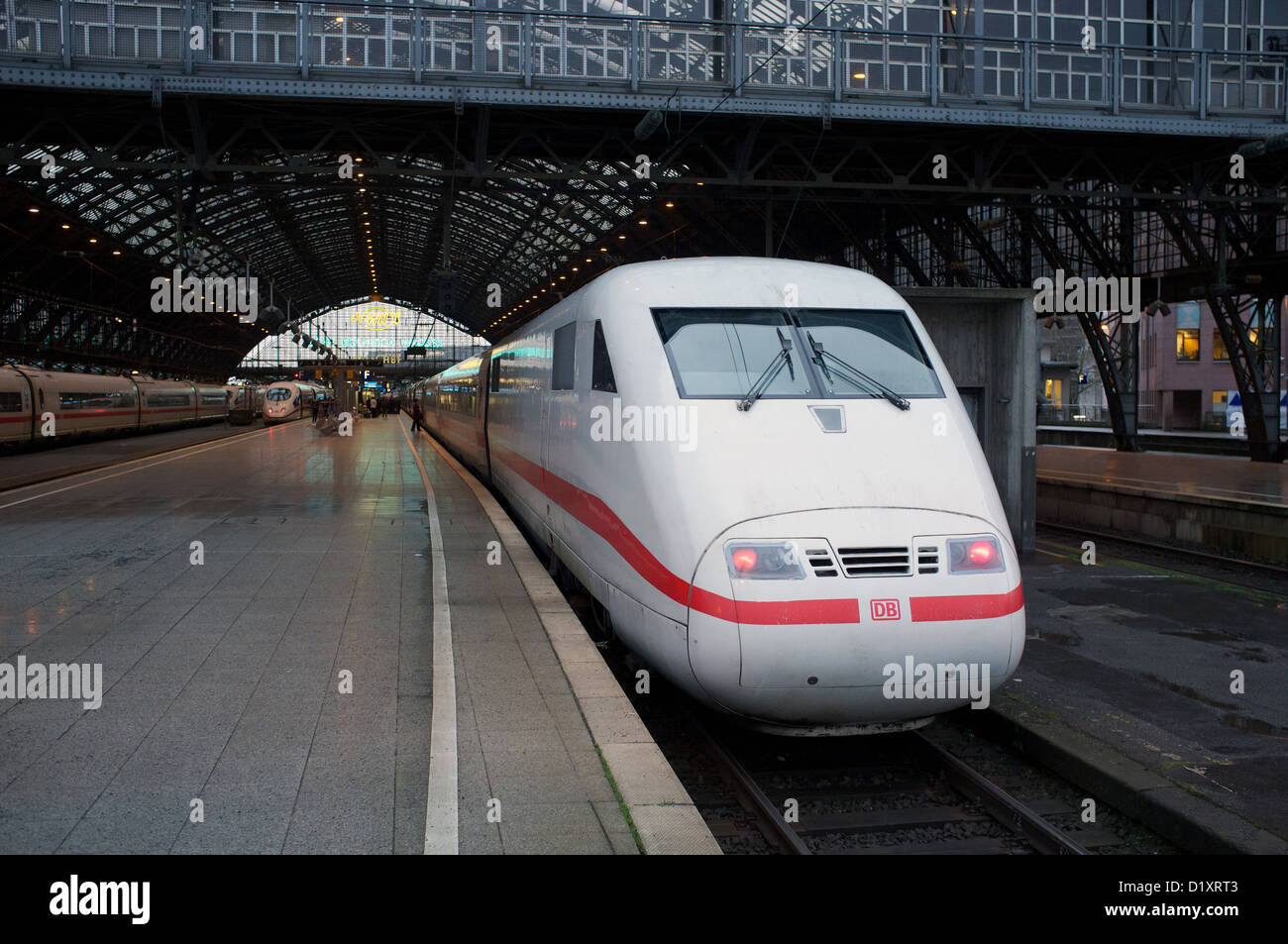 High speed train germany -Fotos und -Bildmaterial in hoher Auflösung ...