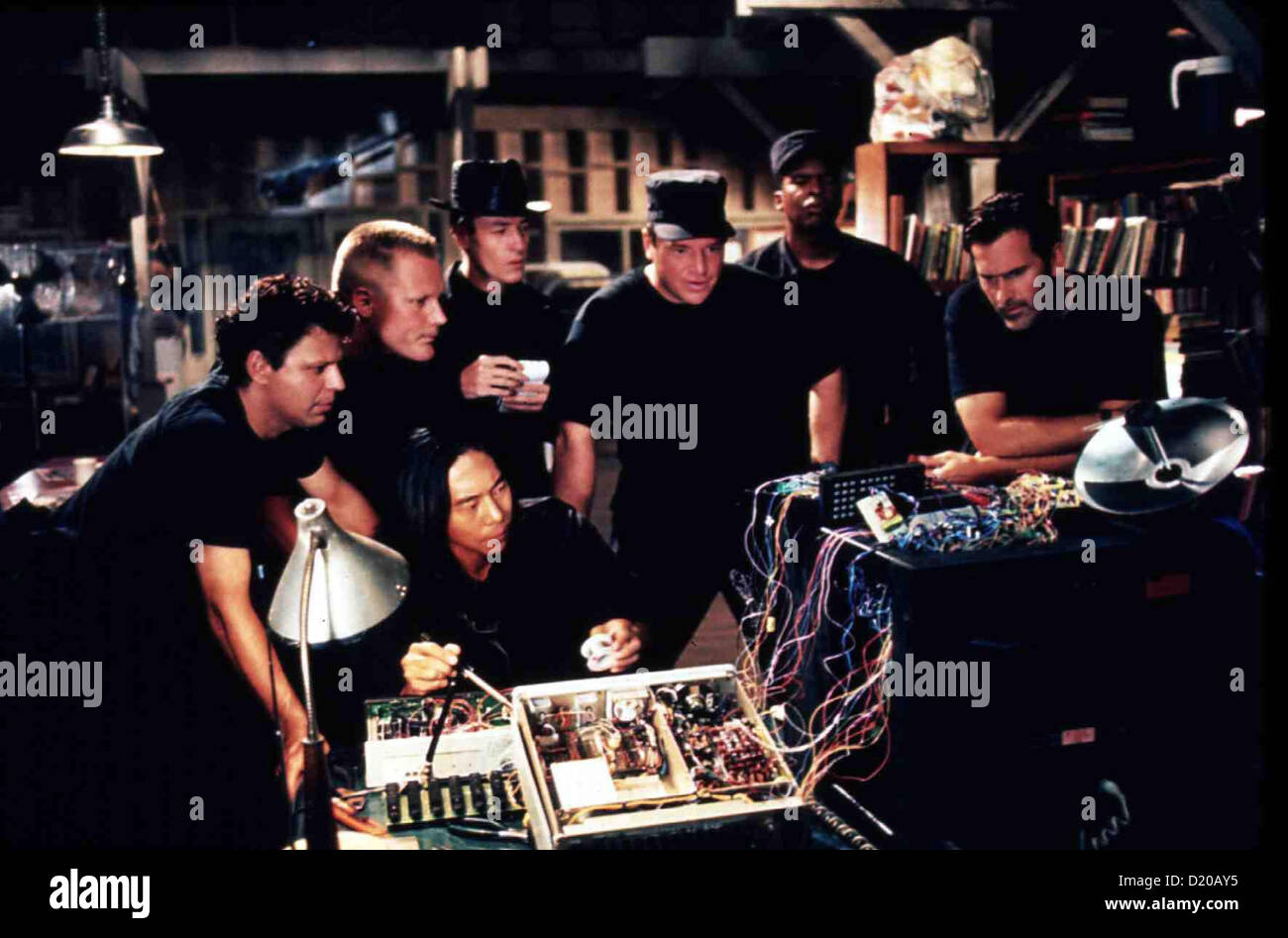 Die McHales Navy Mchale Navy v.l: Bruce Campbell, David Alan Grier ...