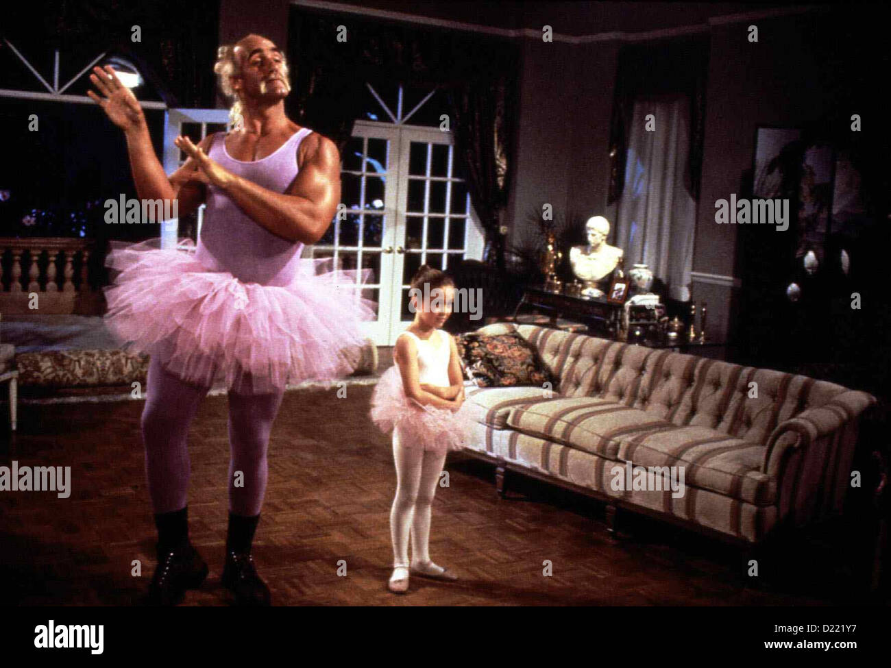 Madeline zima the nanny -Fotos und -Bildmaterial in hoher Auflösung – Alamy