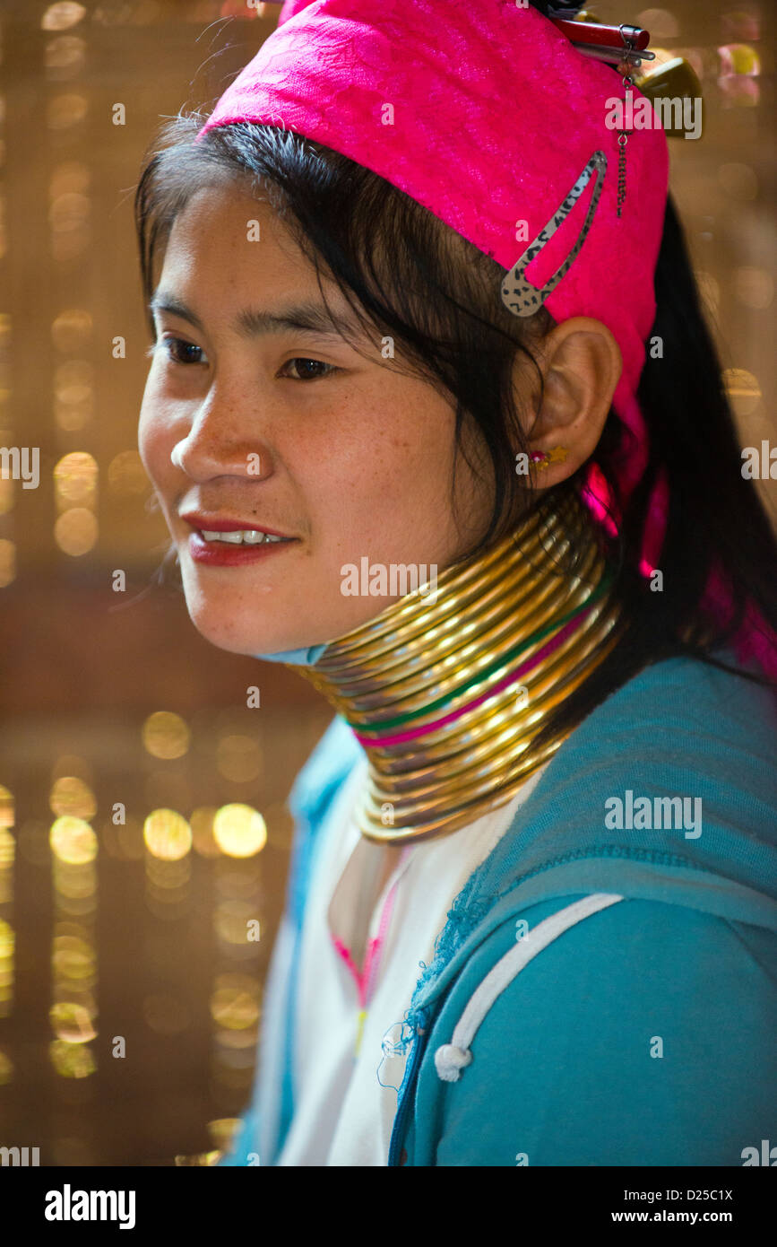 Kayan mädchen -Fotos und -Bildmaterial in hoher Auflösung – Alamy