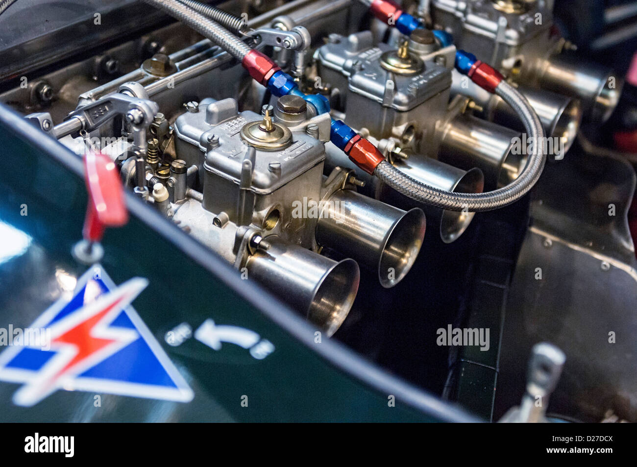 Sechs weber vergaser -Fotos und -Bildmaterial in hoher Auflösung – Alamy