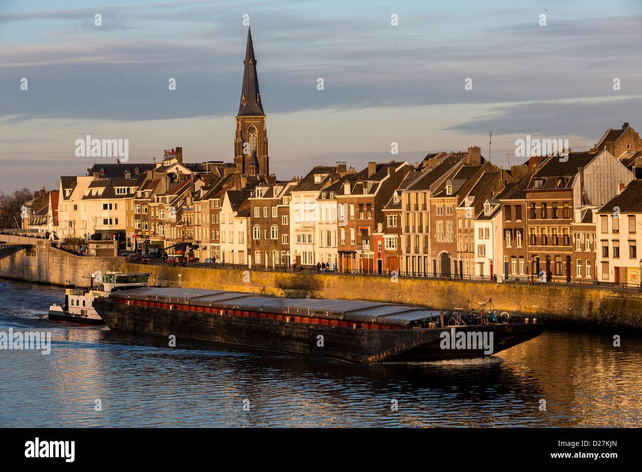 Luxus Franzsische Stadt An Der Maas Bild