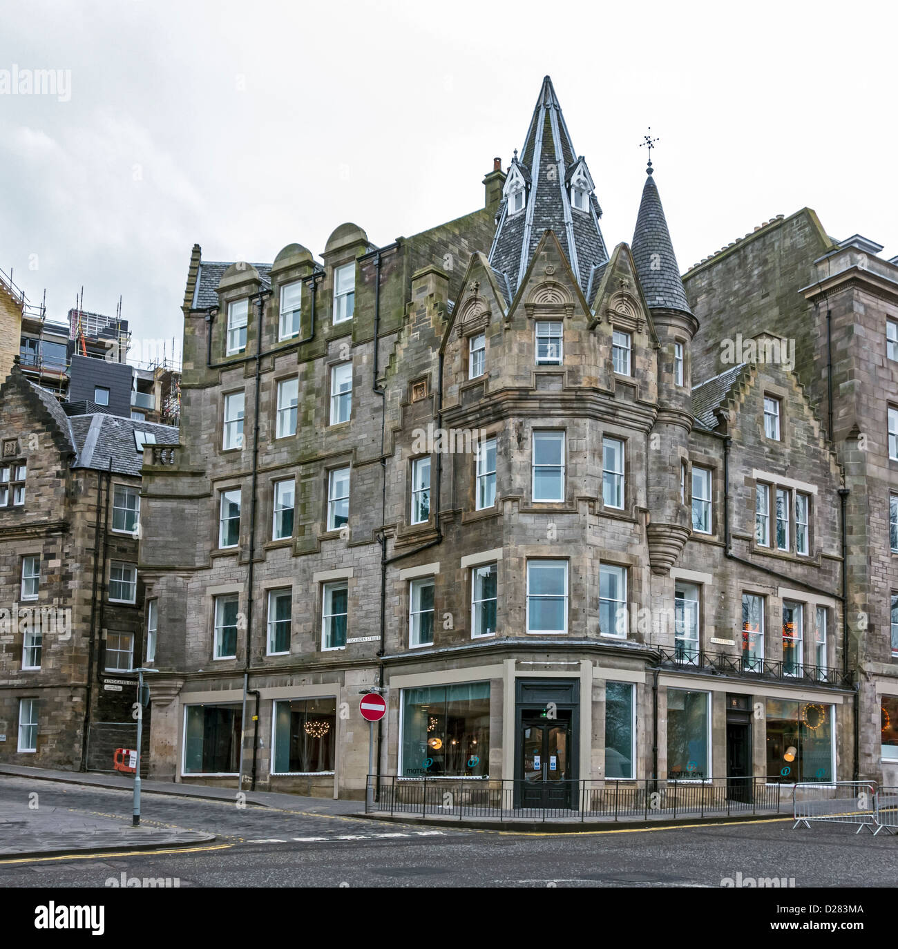Motel One 1 Edinburgh Royal an der Ecke Cockburn Street / Market Street ...