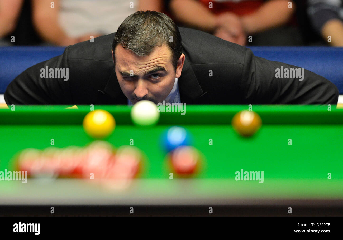 Snooker referee -Fotos und -Bildmaterial in hoher Auflösung - Seite 2 ...