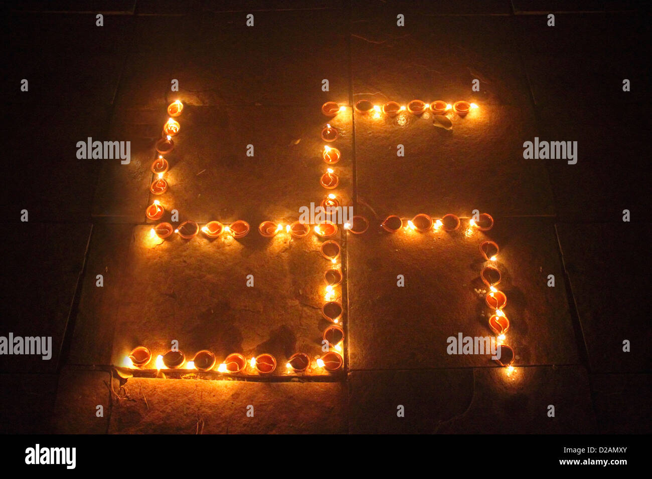 In der form flamme -Fotos und -Bildmaterial in hoher Auflösung – Alamy