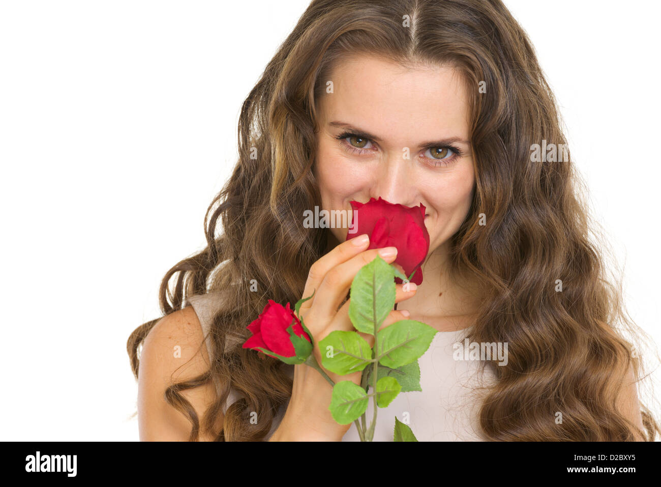 Porträt der jungen Frau riechen rote rose Stockfotografie - Alamy