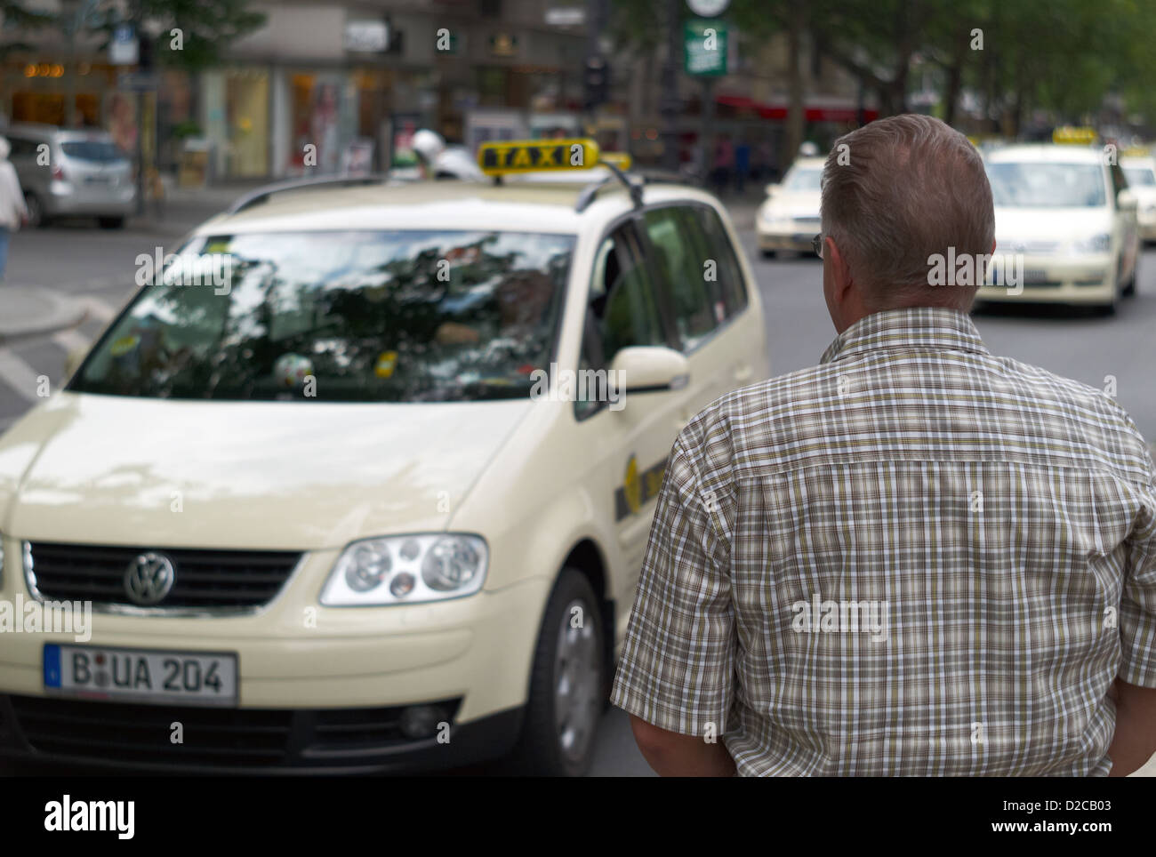 Germany taxi driver -Fotos und -Bildmaterial in hoher Auflösung – Alamy