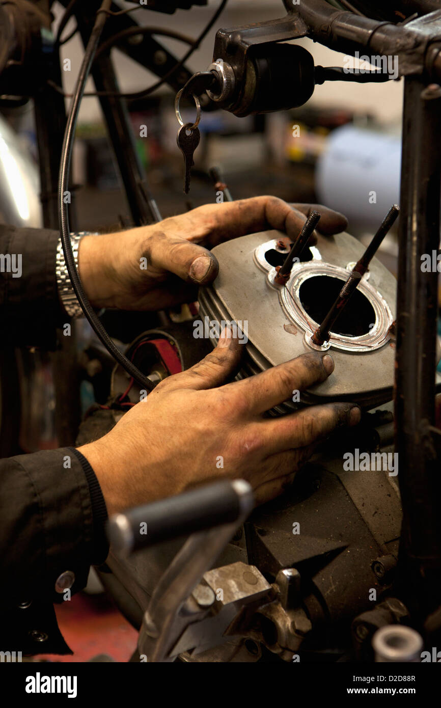 Kleiner zylinder -Fotos und -Bildmaterial in hoher Auflösung – Alamy