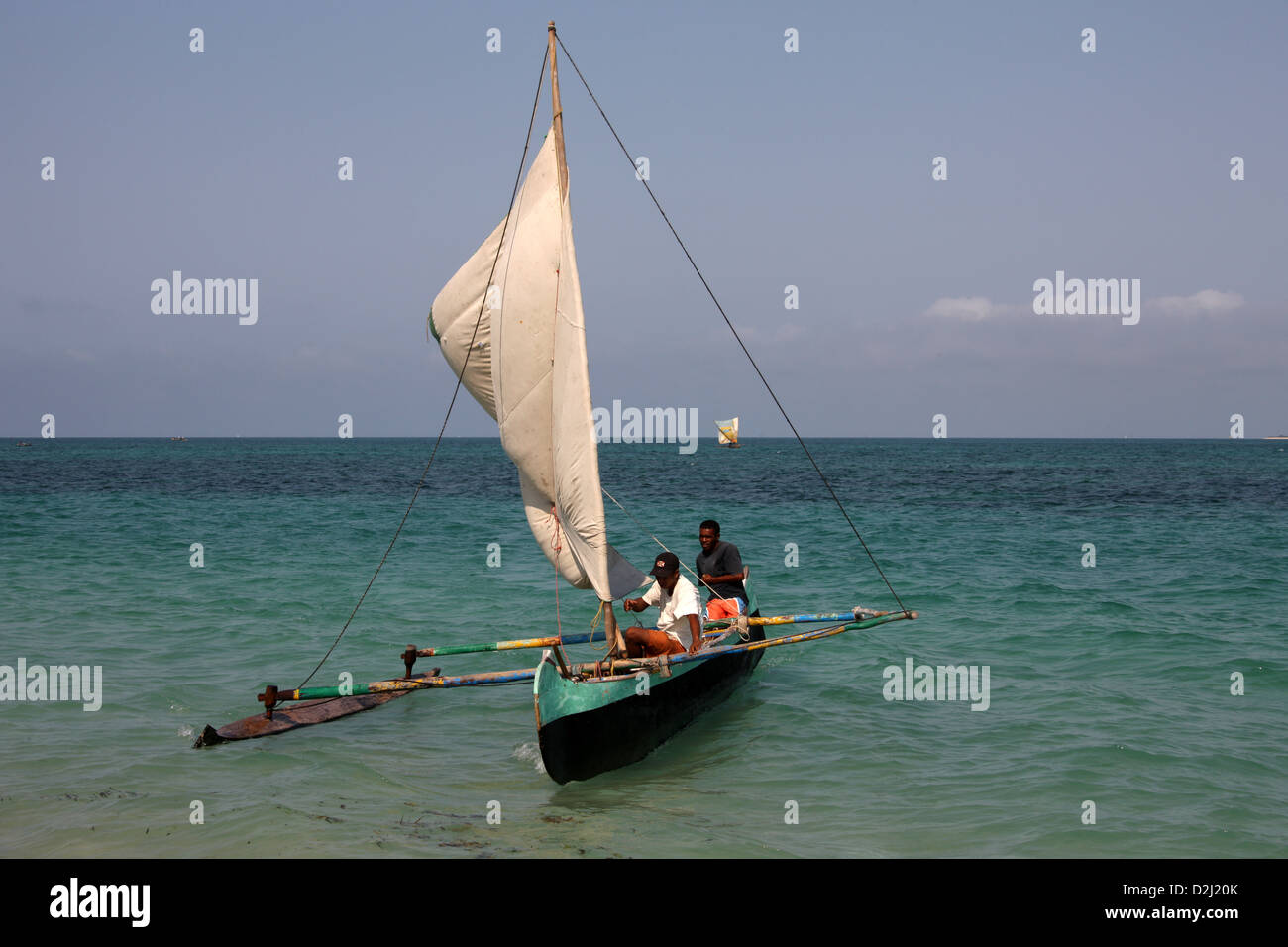 Outrigger pirogue -Fotos und -Bildmaterial in hoher Auflösung – Alamy