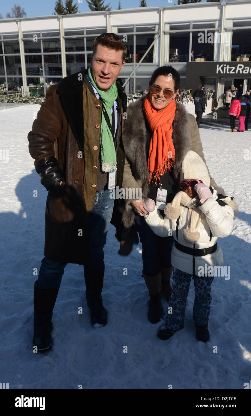 Hardy krueger jr wife -Fotos und -Bildmaterial in hoher Auflösung – Alamy