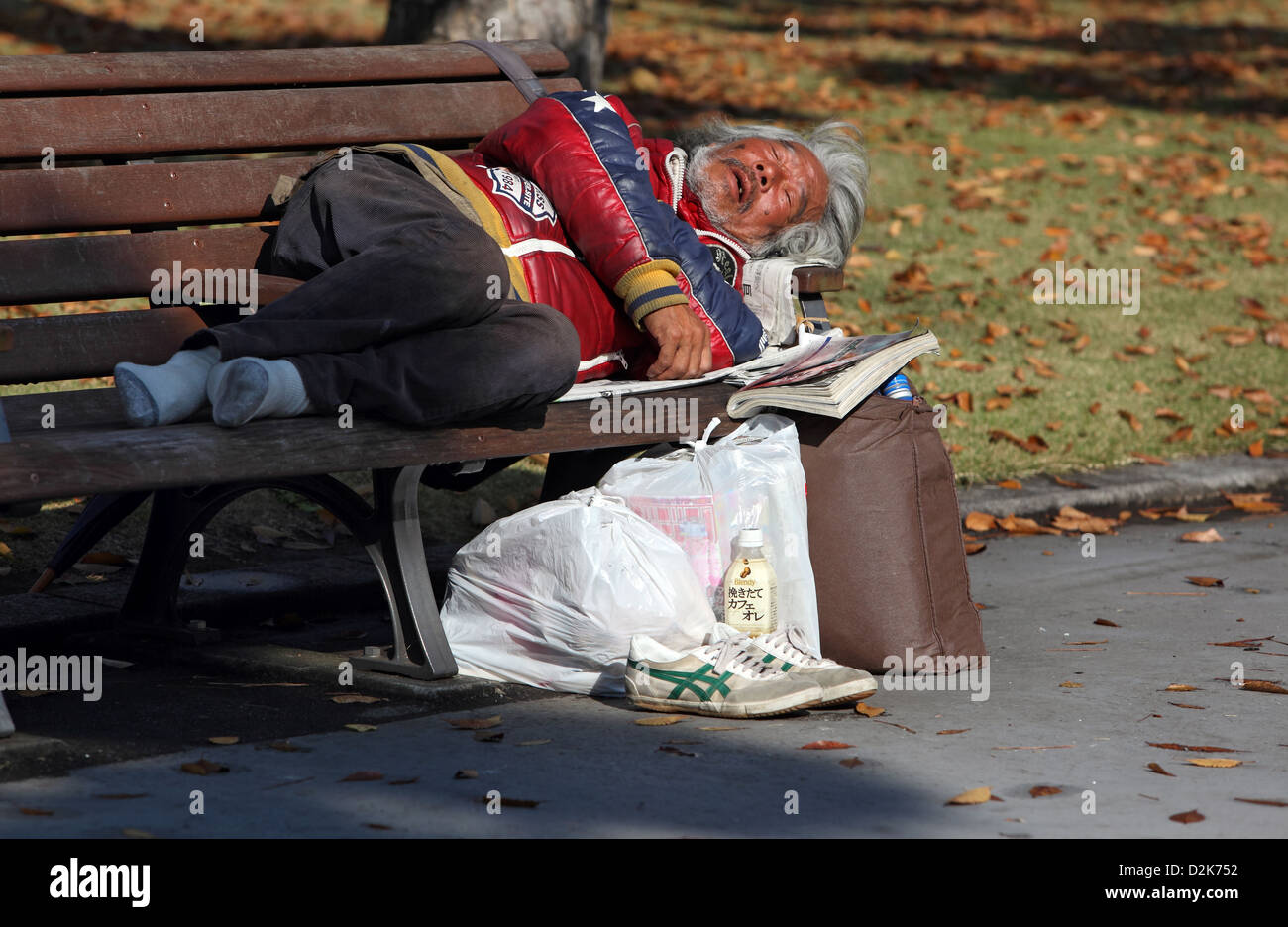 Schlafende armut -Fotos und -Bildmaterial in hoher Auflösung – Alamy