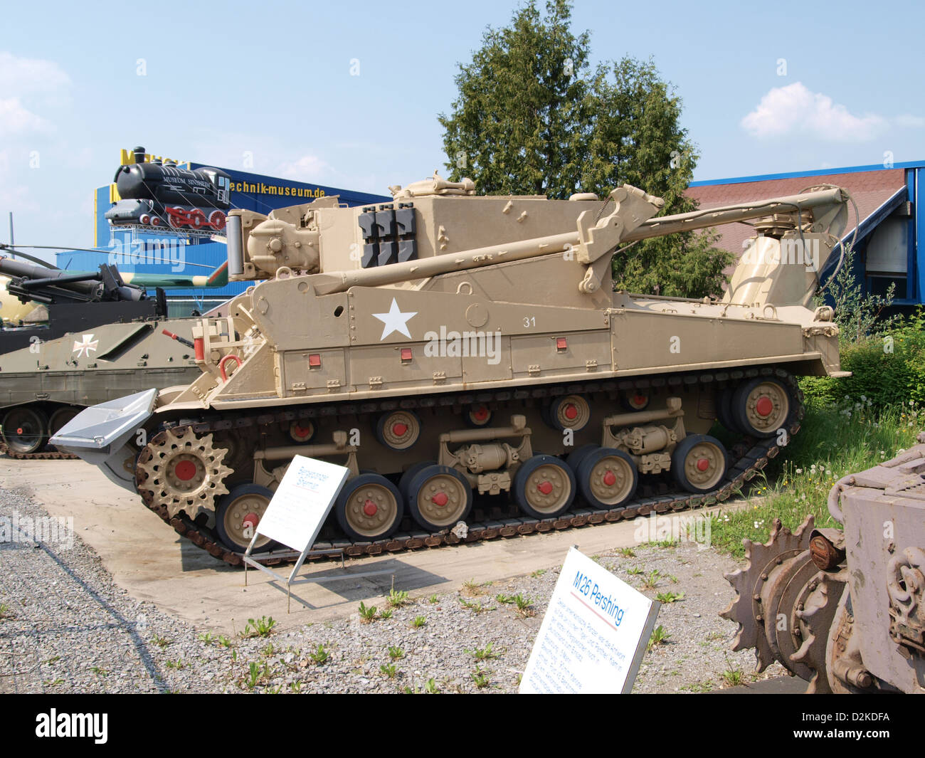 Sherman tank -Fotos und -Bildmaterial in hoher Auflösung – Alamy