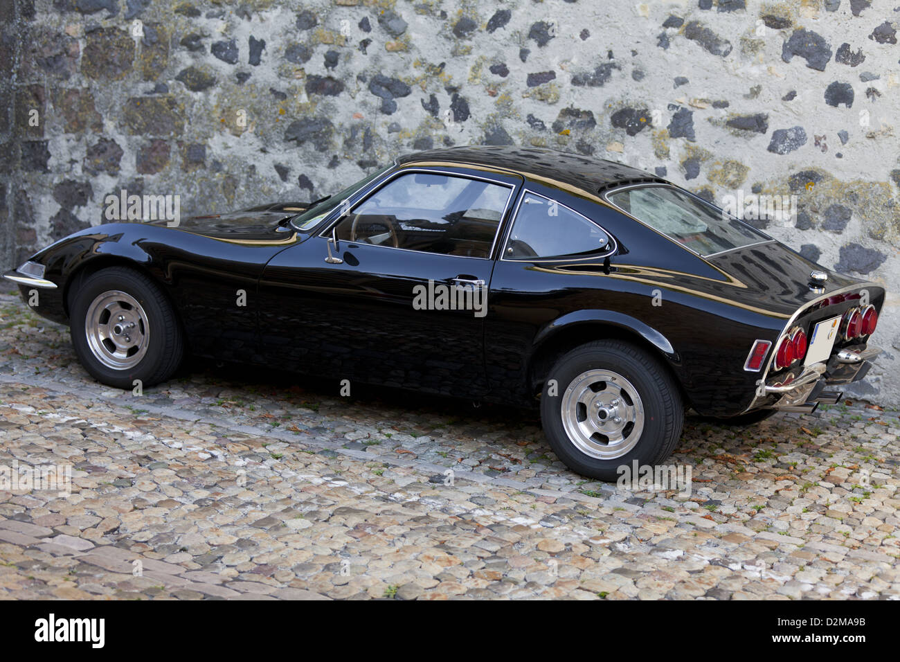 Opel gt klassisches altes styling -Fotos und -Bildmaterial in hoher ...