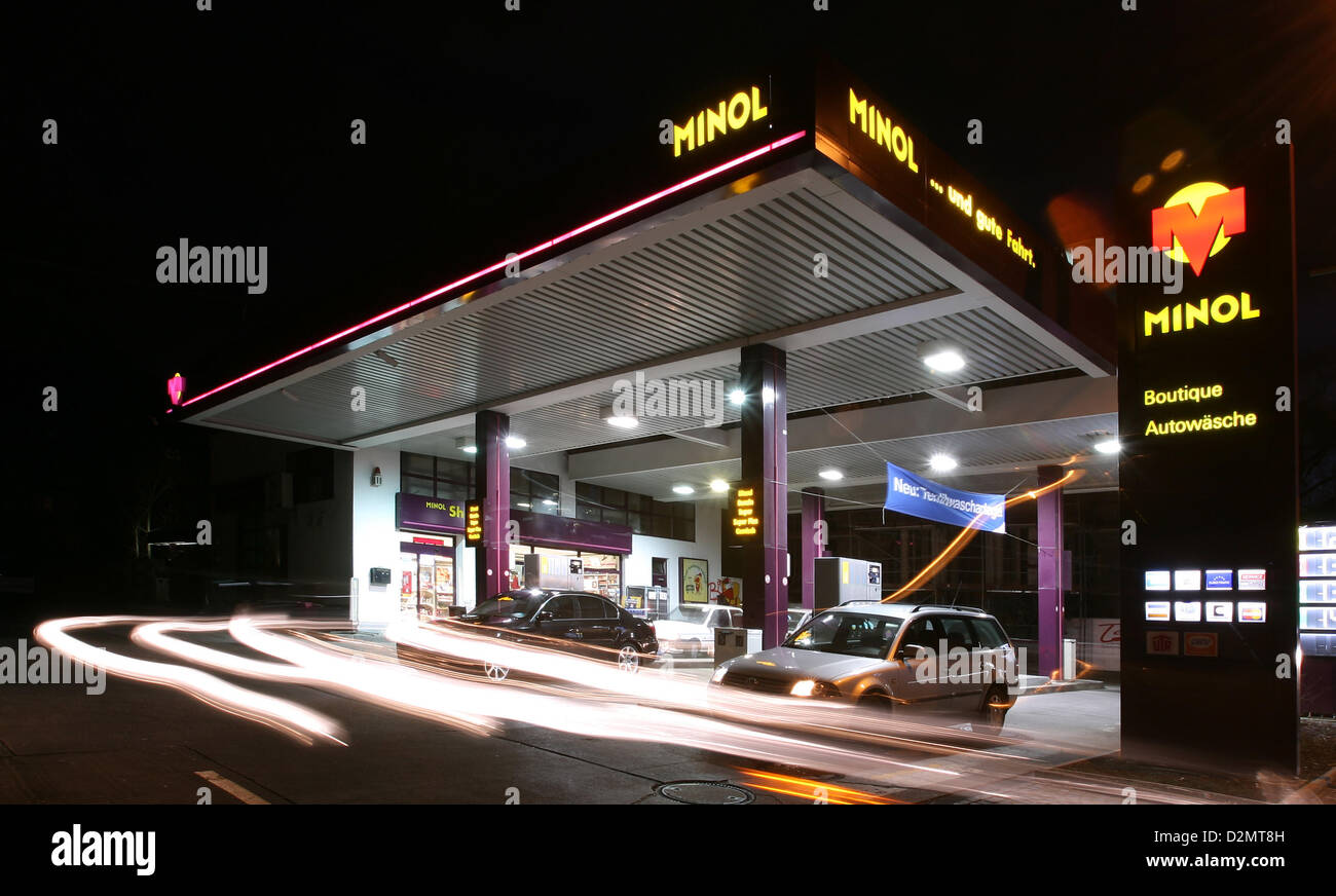 Minol tankstelle -Fotos und -Bildmaterial in hoher Auflösung – Alamy
