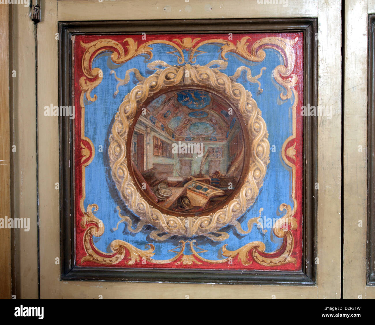 Die Pigna ist eine berühmte Skulptur in den Vatikanischen Museen, die ...