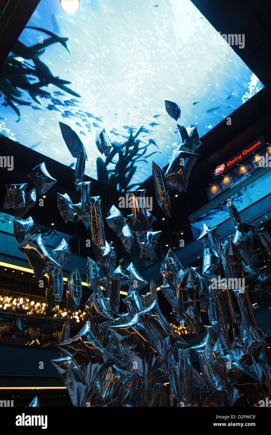 Kunst-Installation angezeigt, in der Siam Center Shopping Mall in ...