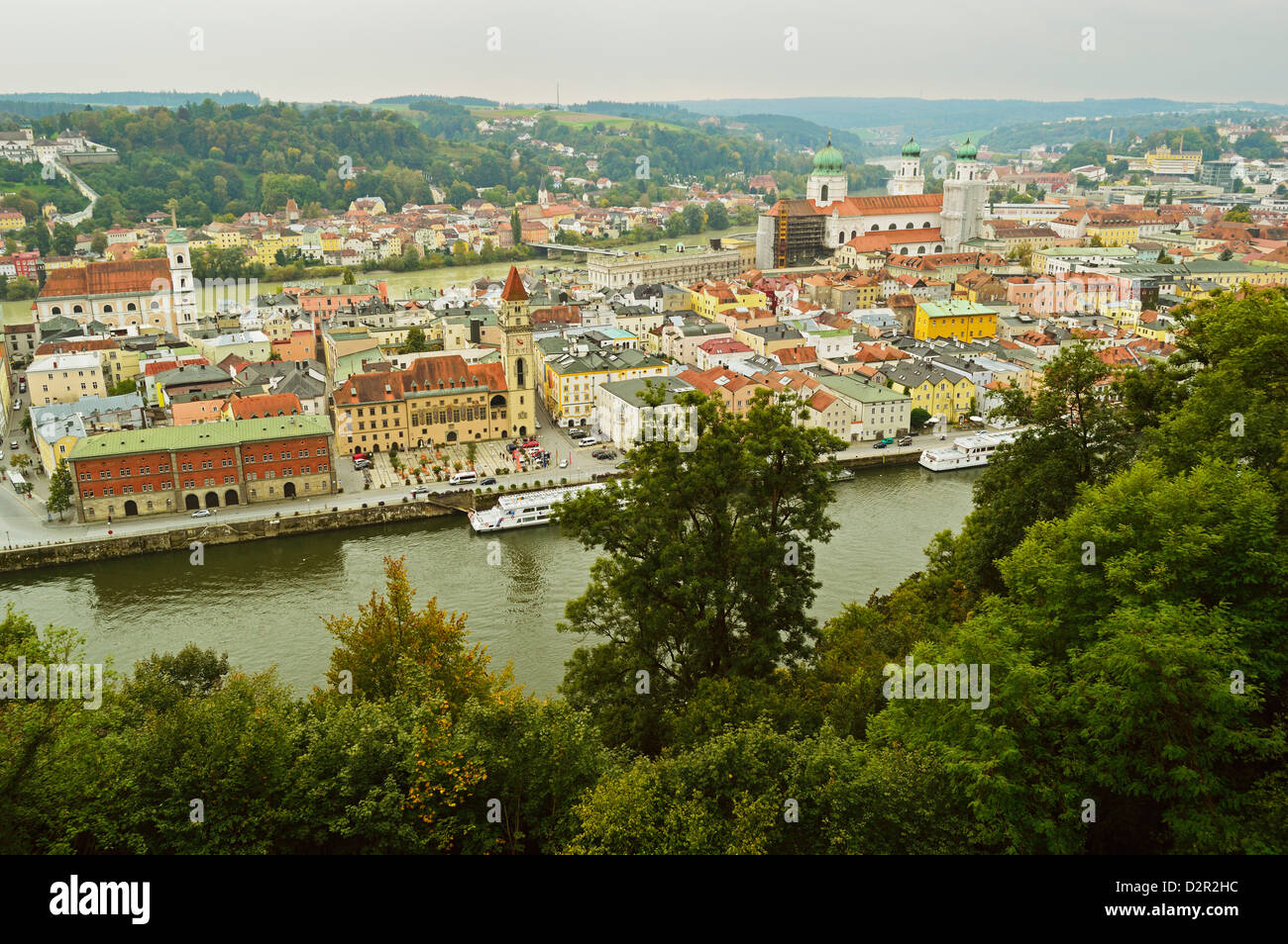 Blick auf Passau mit Donau und Inn, Bayern, Deutschland, Europa ...