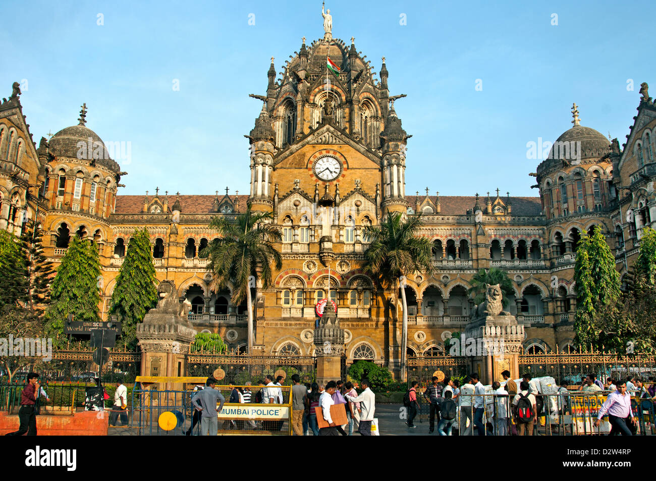 Bombay gotische architektur -Fotos und -Bildmaterial in hoher Auflösung ...