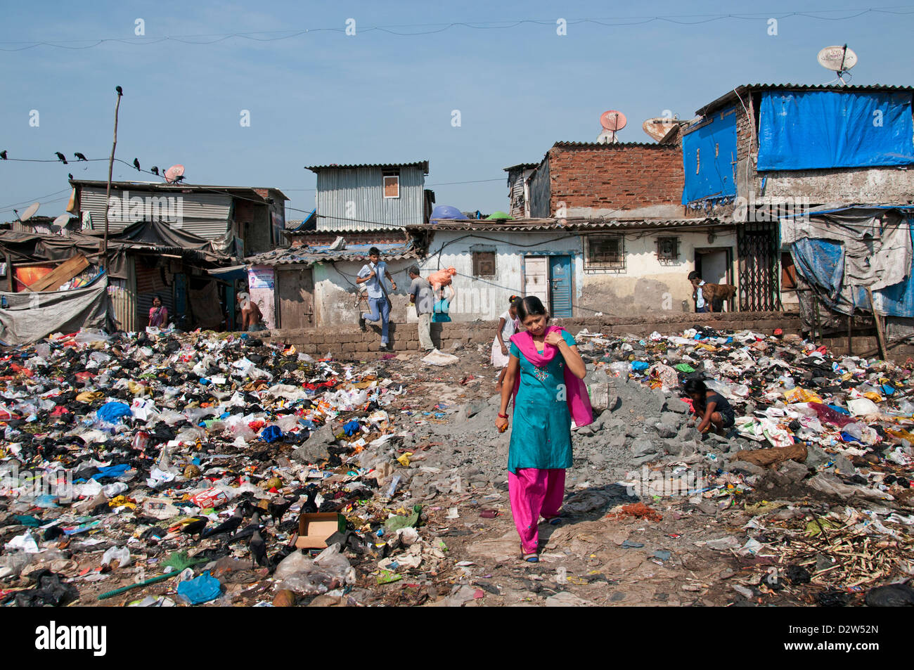 Slumkinder mumbai -Fotos und -Bildmaterial in hoher Auflösung - Seite 2 ...