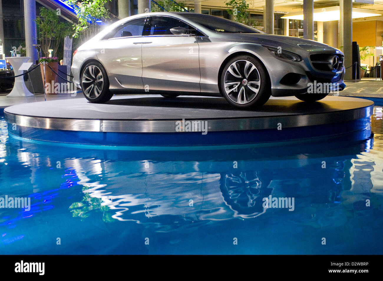 Mercedes benz f 800 stil -Fotos und -Bildmaterial in hoher Auflösung ...